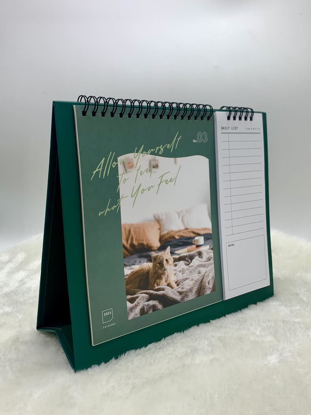 the-beautiful-2023-desk-calendar-with-to-do-list
